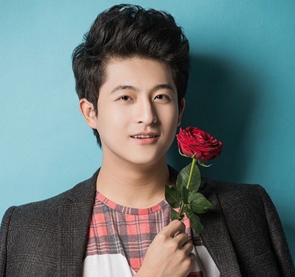 Giải mã sức hút của chàng trai Bạch Dương - Harry Lu